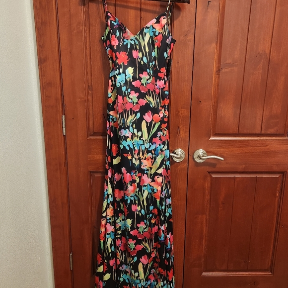 Liv Foster | Dresses | Liv Foster Floral Satin Dress | Poshmark